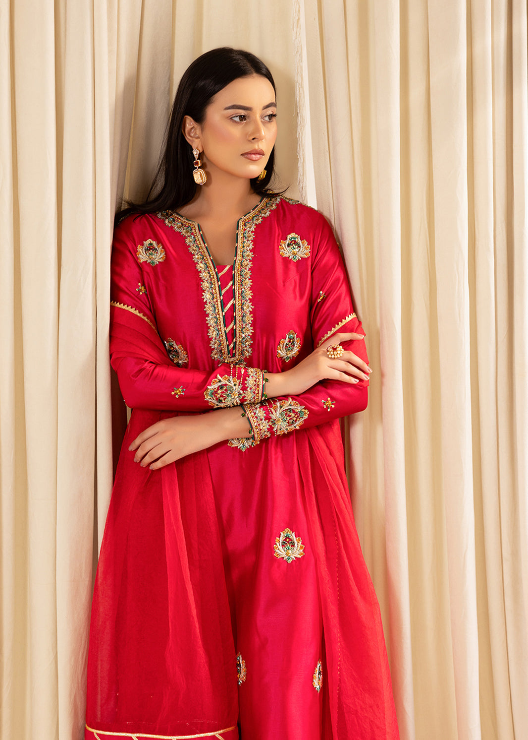 Almas – Dufan Studio